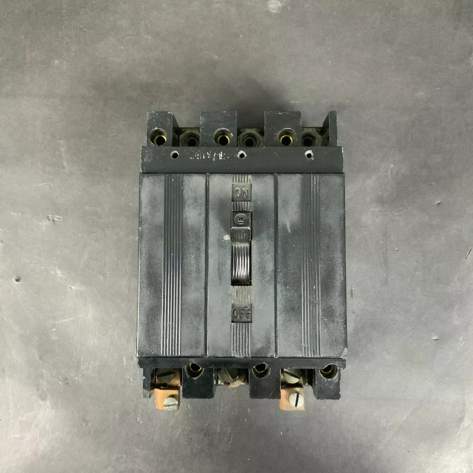 WESTINGHOUSE E7819-3P-35A CIRCUIT BREAKER - Breakthru Surplus